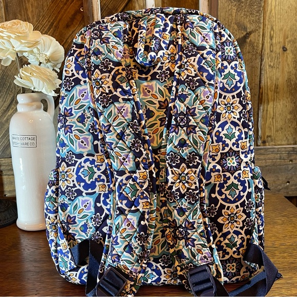 Vera Bradley | Bags | Vera Bradley Lisbon Medallion Cool Essential ...